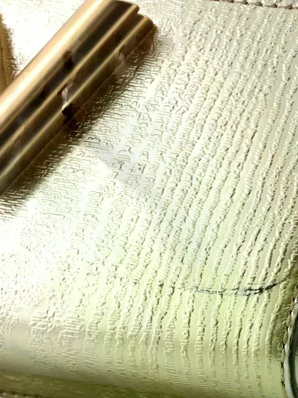 LOUIS VUITTON Twist Handbag Gravity Calfskin Pm - Gold