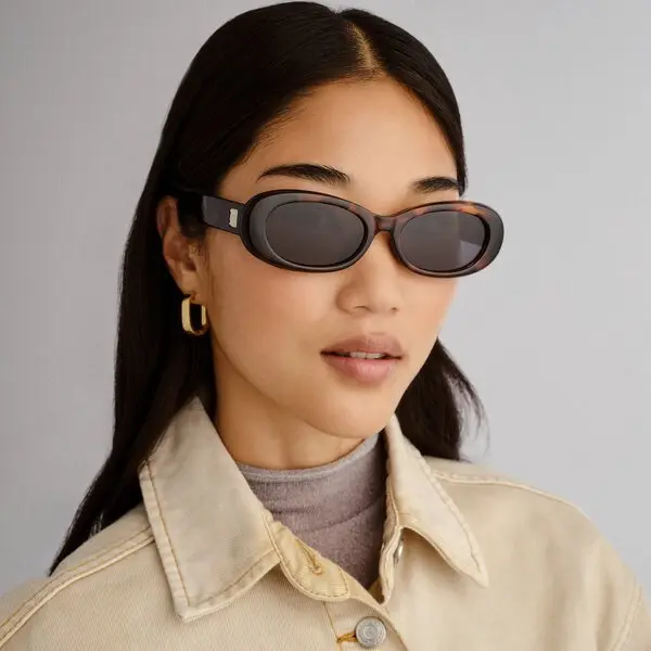 Le Specs Hey Ya Tortoiseshell Oval Sunglasses - Tort