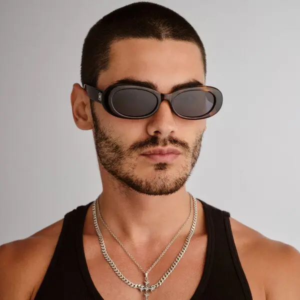 Le Specs Hey Ya Tortoiseshell Oval Sunglasses - Tort