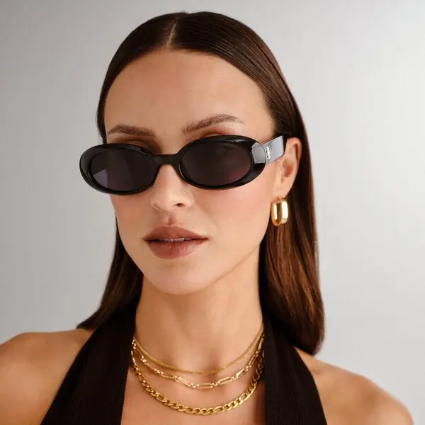 Le Specs Work It! Oval Sunglasses - Black