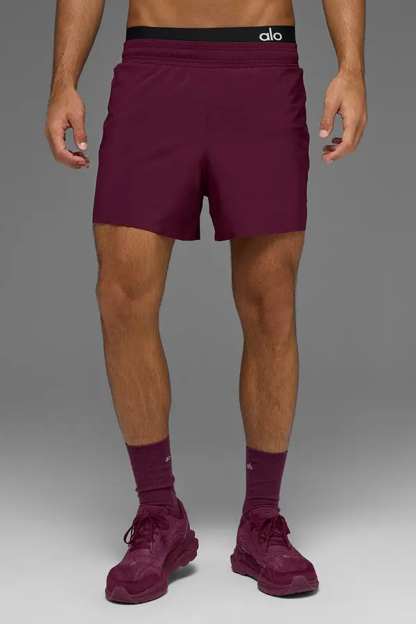 Alo Yoga Adapt 5" Running Short - Burgundy
