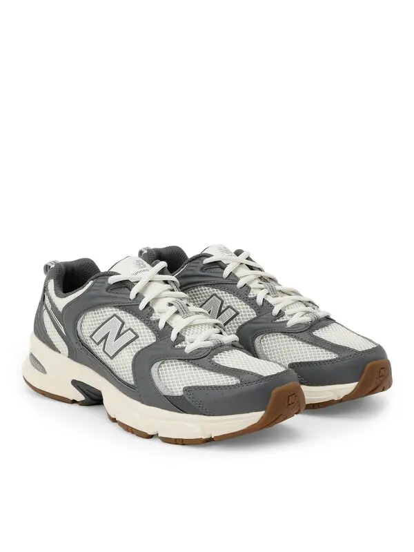 NEW BALANCE 530 Sneakers