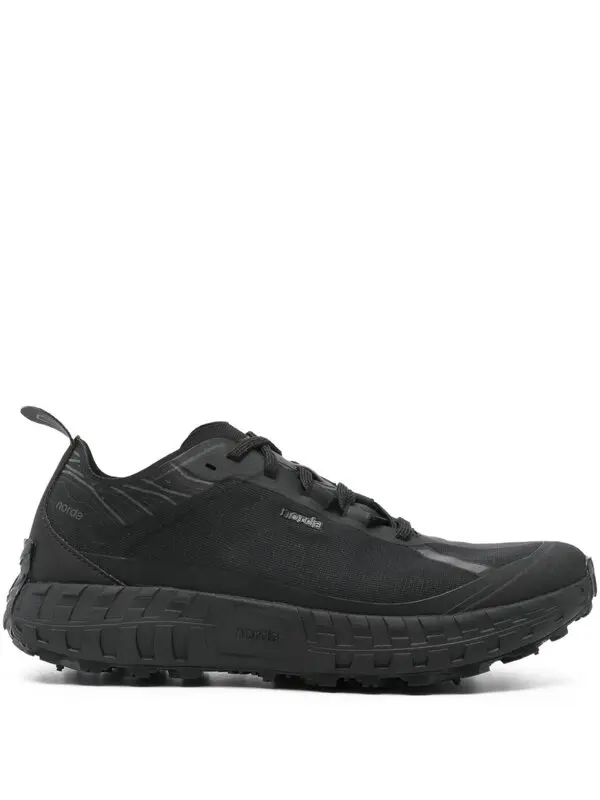 NORDA 001 Sneakers - Black