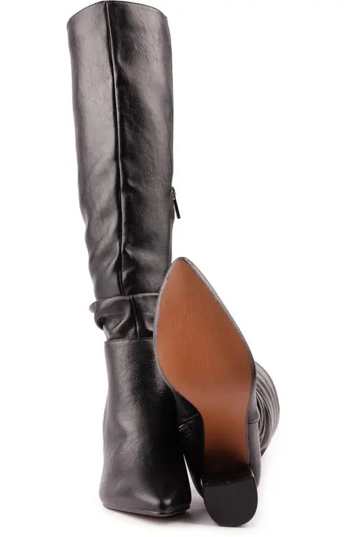 V.GAN LONDON Knee-high Slouched Boots