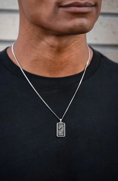 VINCERO Lady Luck Pendant Necklace