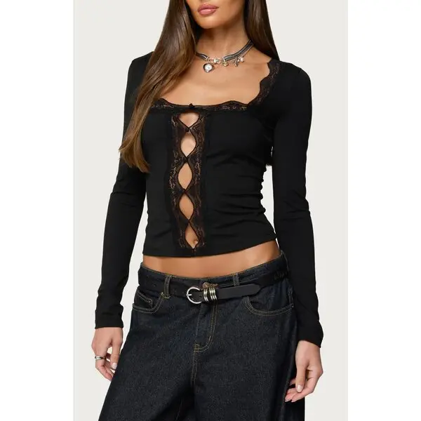 EDIKTED Cropped Lace Trim Top