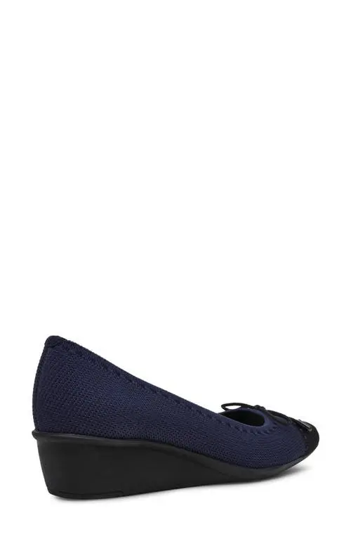 Anne Klein Wesson Wedge Pump - Navy/black