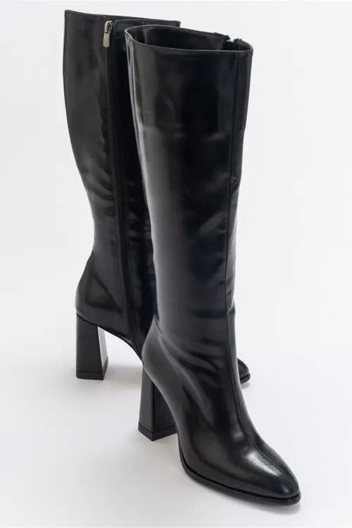 PROLOGUE SHOES Knee High Heel Boots - Black