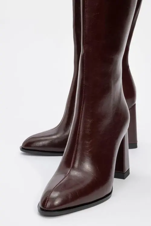 PROLOGUE SHOES Knee High Heel Boots - Burgundy