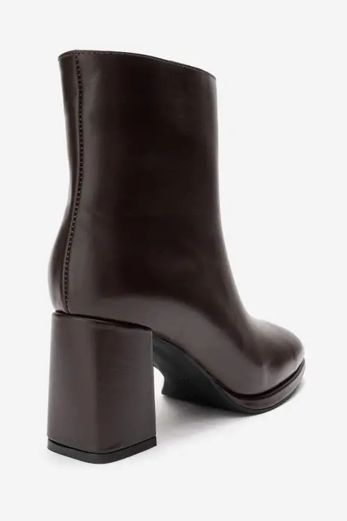 FOREVER & ALWAYS SHOES Napoli Leather Block Heel Boot - Brown