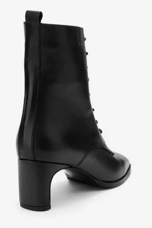 FOREVER & ALWAYS SHOES Sydy Leather Lace-up Boots