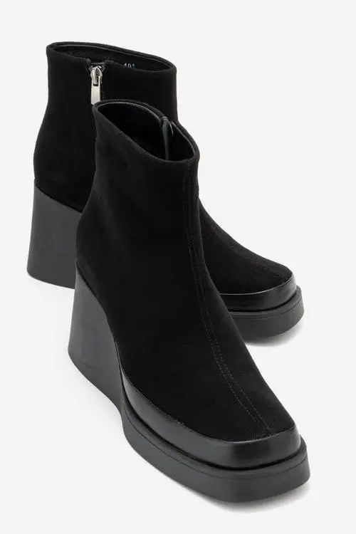 FOREVER & ALWAYS SHOES Livia Leather Wedge Ankle Boots - Black