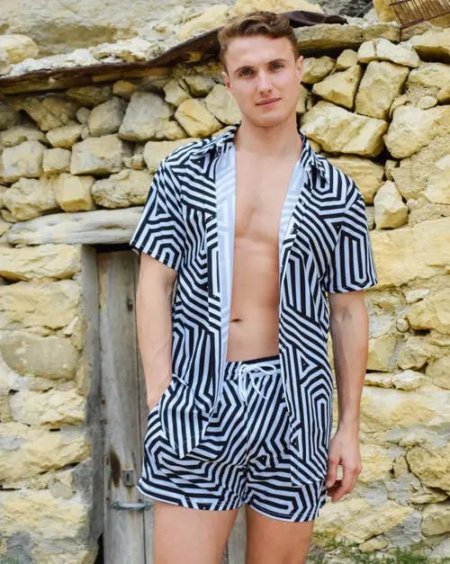 OOSC Printed Short Sleeve Shirt