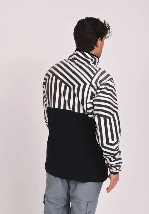 OOSC Printed Fleece Pullover - Black