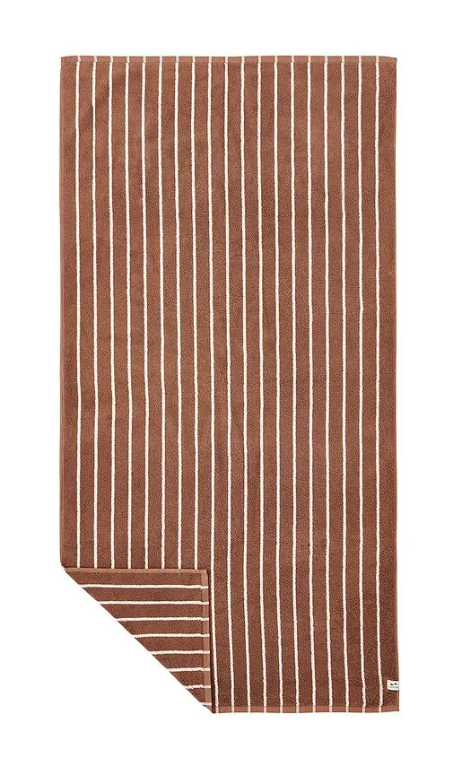 SLOWTIDE Koko Plush Bath Towel In Brown - Fawn