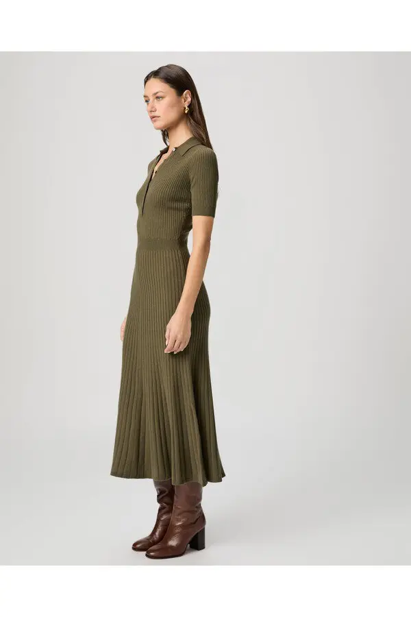 jewelry to go with green dress Knit Square-Neck Midi Dress – HeidiSays