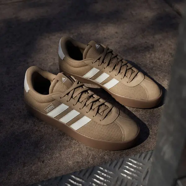 Adidas Vl Court 3.0 Sneakers - Cardboard / Off White / Gum