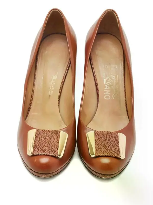 FERRAGAMO Leather Pumps With Buckle