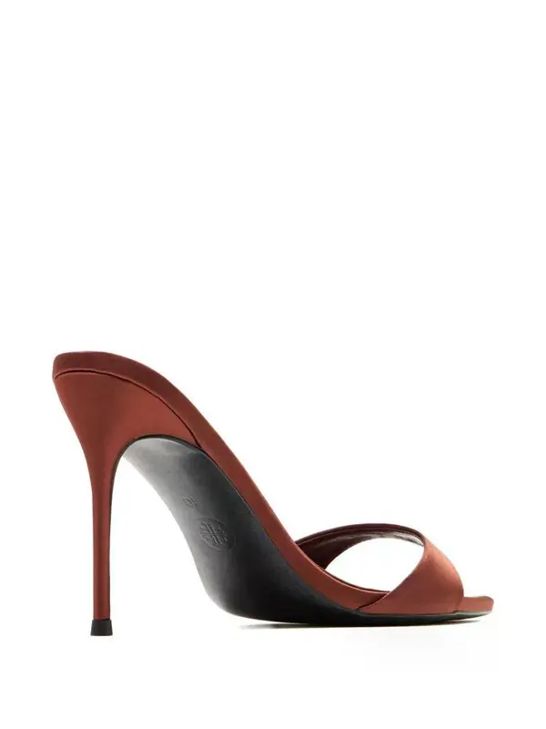 Femme La Kaia Pointed-toe Sandals