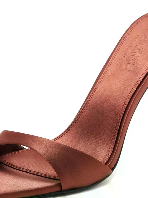 Femme La Kaia Pointed-toe Sandals