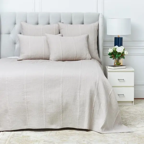 ELISABETH YORK Nunzia Oyster Cotton /queen Bed Quilt - Silver
