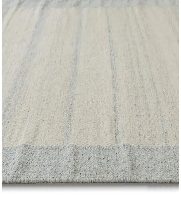 OBEETEE Nu Maison Soft Border Area Rug,2'0x3'0 - Light/blue