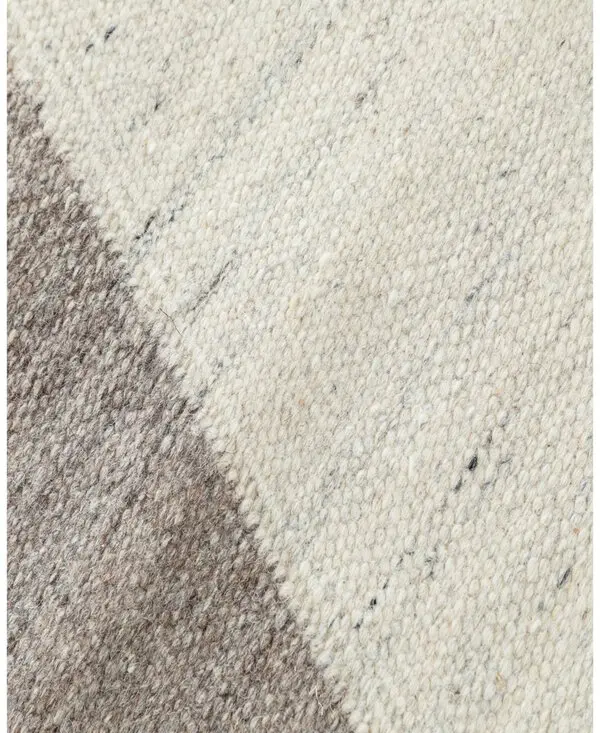 OBEETEE Nu Maison Soft Border Runner Area Rug,2'6x8'0 - Charcoal