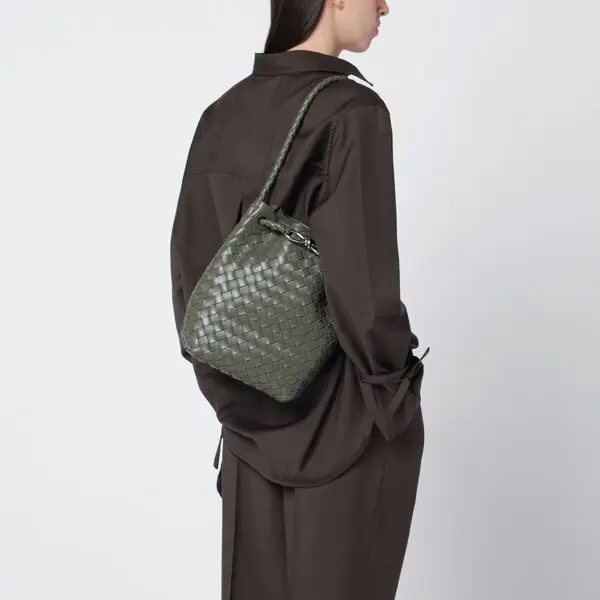 Bottega Veneta Small Andiamo Bucket Bag - Green