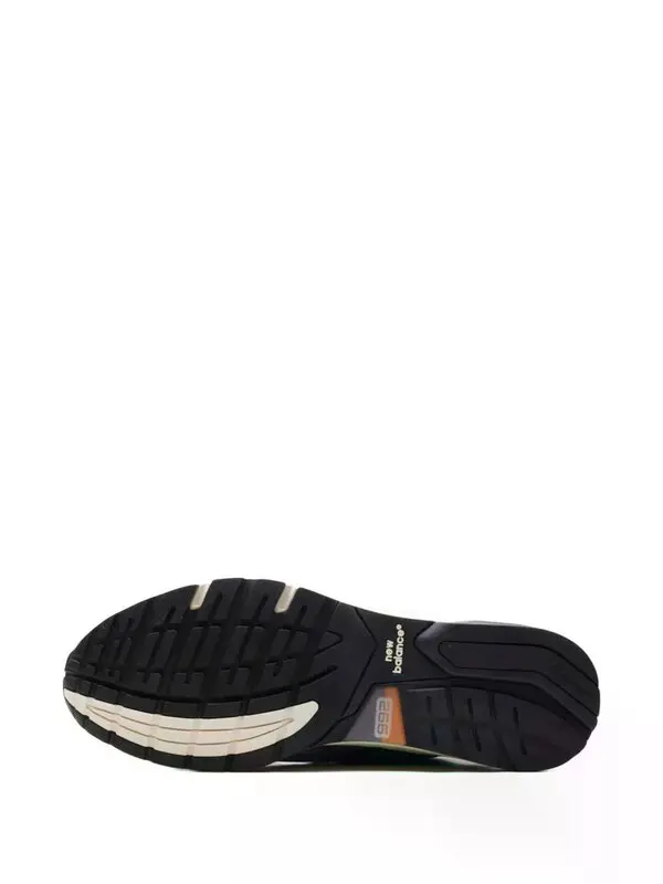 NEW BALANCE 992 Lace-up Sneakers