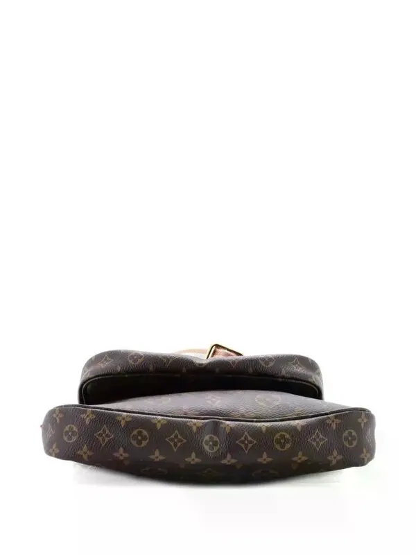 LOUIS VUITTON Multi Pochette Accessoires Monogram Canvas Crossbody Bag
