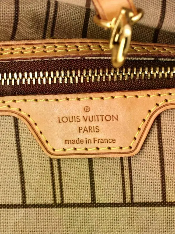 LOUIS VUITTON Neverfull Mm Monogram Canvas Tote Bag - Brown