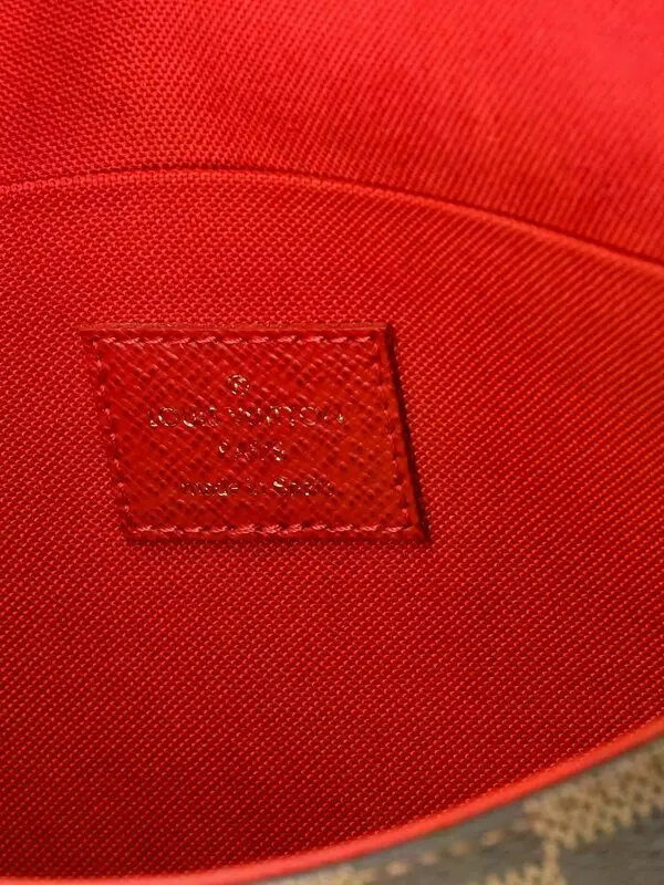 LOUIS VUITTON Felicie Pochette Damier