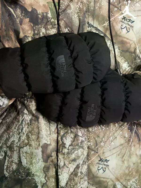 The North Face Montana Puffer Mittens