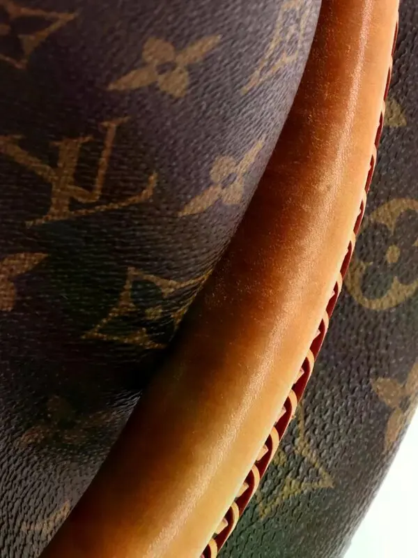 LOUIS VUITTON Artsy Handbag Monogram Canvas - Brown