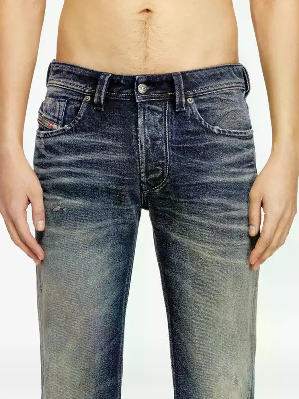 DIESEL® 1985 Larkee Jeans