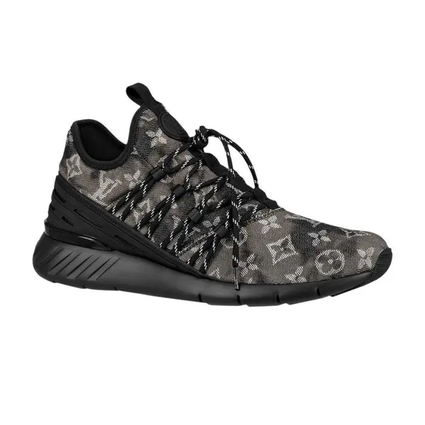 LOUIS VUITTON Fastlane Sneaker