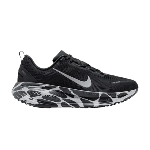 Nike Vomero 18 - Black
