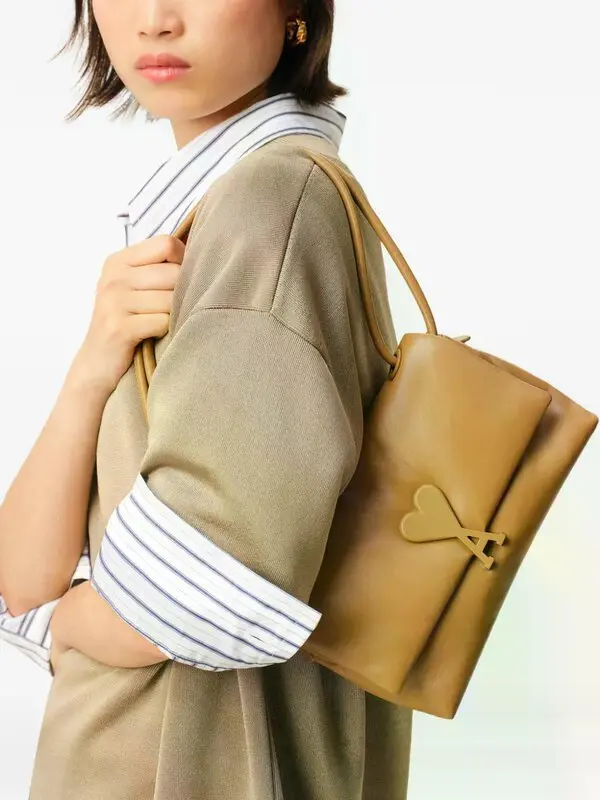 AMI Paris Voulez-vous Leather Shoulder Bag - Neutrals