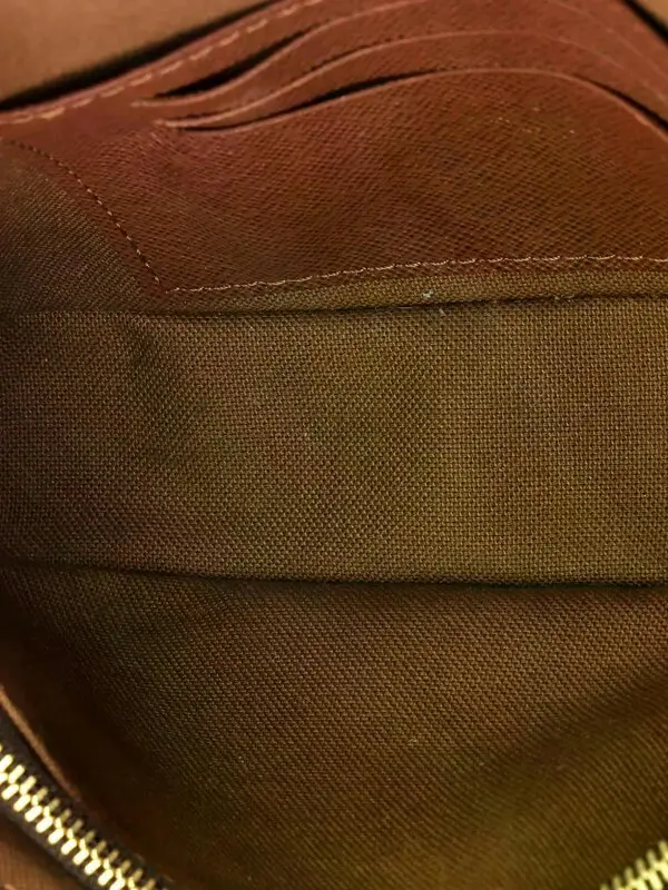LOUIS VUITTON Ivy Wallet On Chain Monogram Canvas