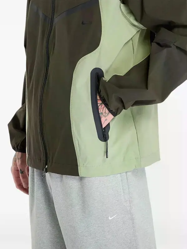 Nike Dri-fit Woven Color-block Windrunner Jacket - Green