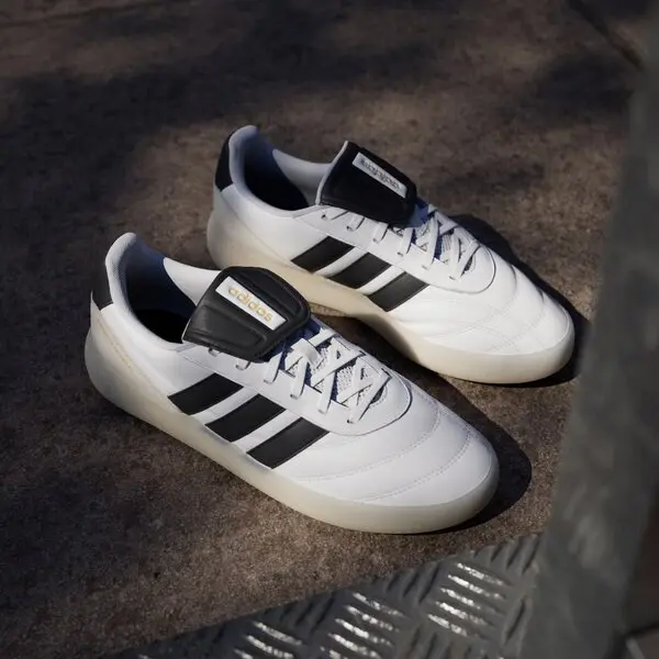 Adidas Barreda Mundial Sneakers - Cloud White / Core Black / Alumina
