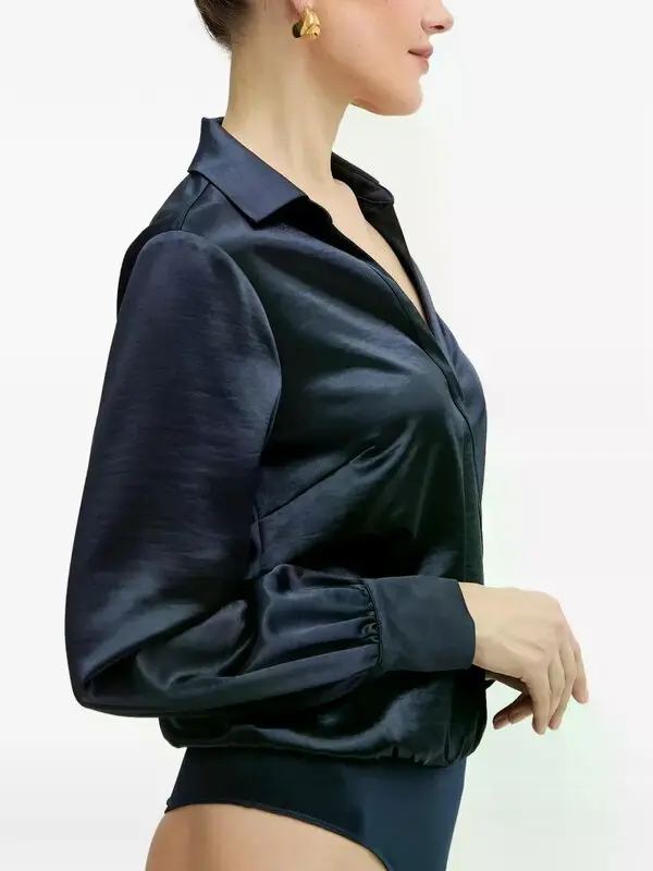 Guess V-neck Top