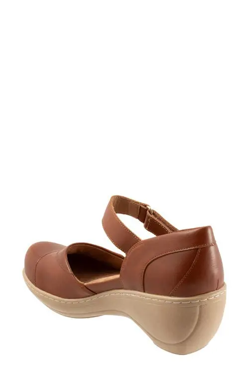 Softwalk Platform Wedge Clogs - Luggage
