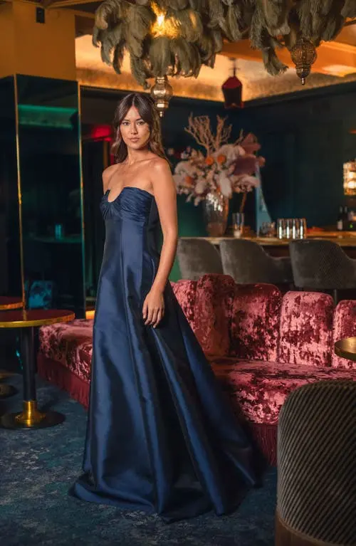 Badgley Mischka Strapless Satin Gown