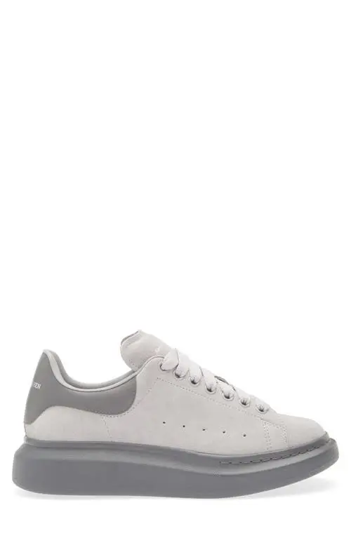 Alexander McQueen Oversize Sneaker - Zinc