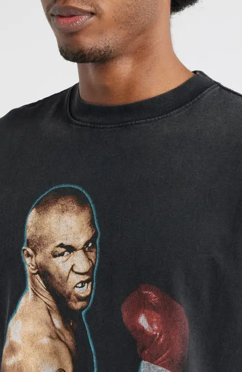ID SUPPLY CO Mike Tyson Feared Fists Graphic T-shirt