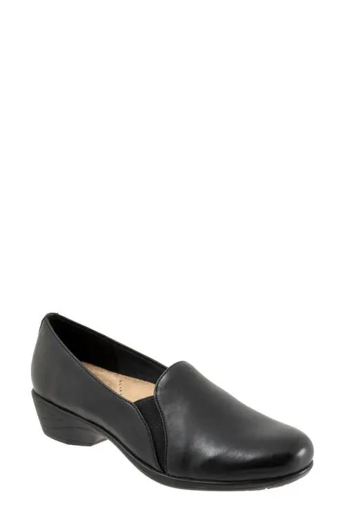 Softwalk Leather Flat With Arch Support - Black