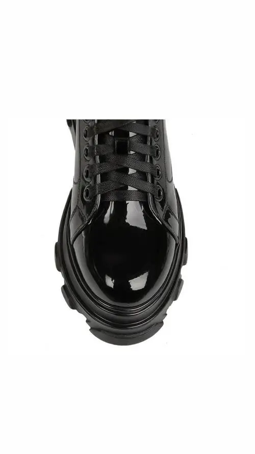 URBNKICKS Leather Sneakers