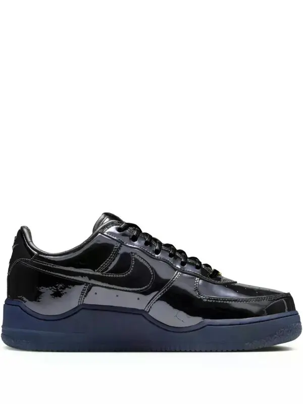 Nike Patent Low Trainers