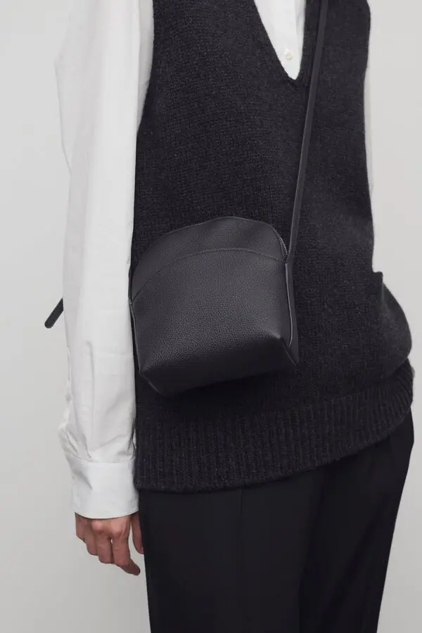 THE ROW N/s Annie Crossbody Bag - Black